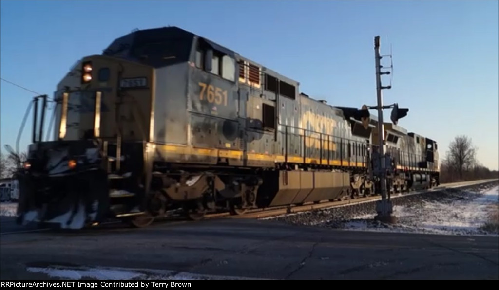 CSX 7651 CSX 166